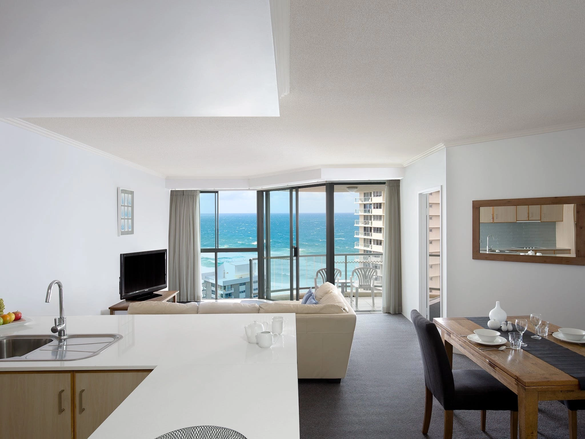 Mantra Sun City | Experience Gold Coast